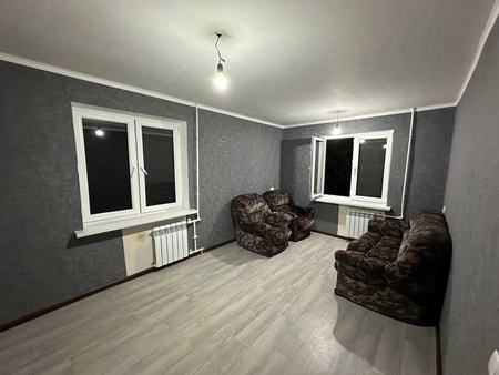Новомосковская  .2/5/5.  кирпич   40м²