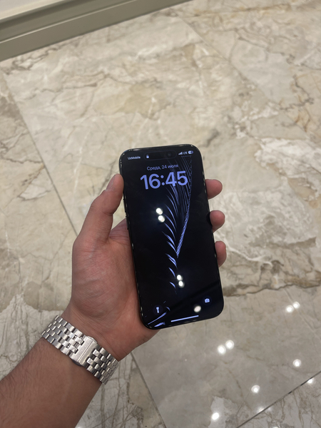 Iphone 15 pro ya