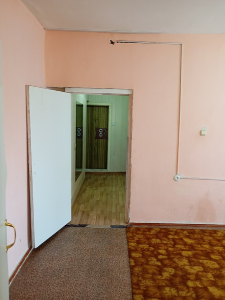 Sergeli 1 xonali kvartira sotiladi