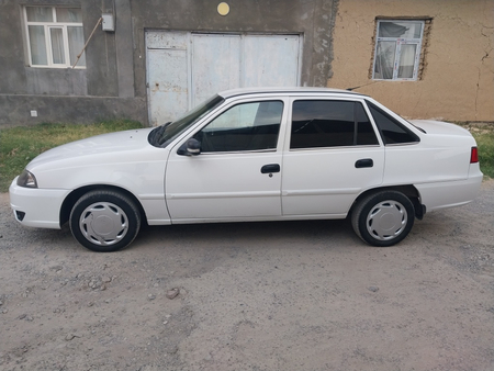 Dons 1.6 2015 yil super kondyor 100 l metan