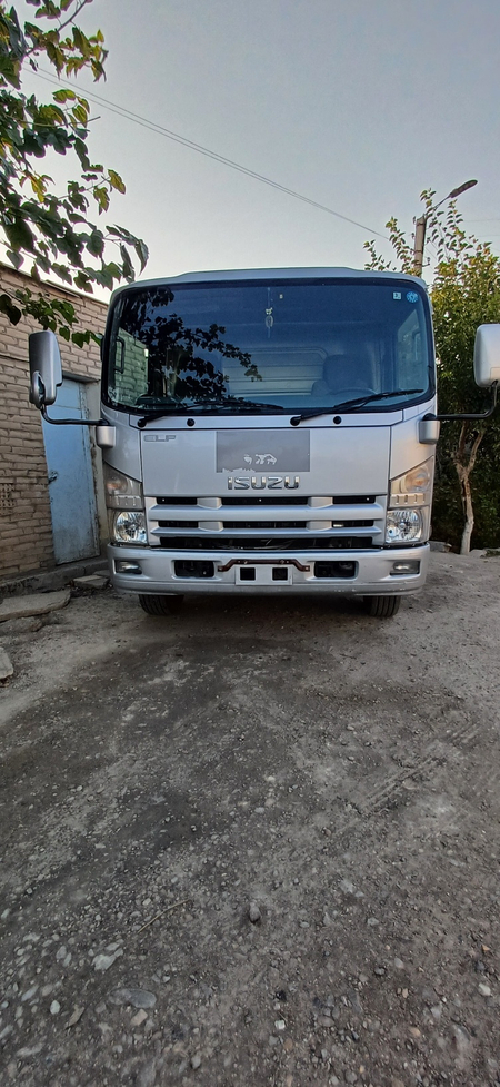 Isuzu sotilade xolati yaxshi