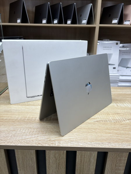 Macbook air 2024 M3 16/512Gb 15inch