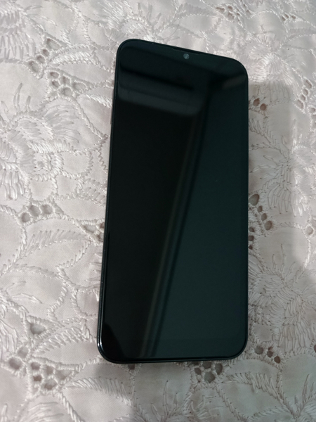 Android S 24 ultra. Xotirasi 1 terabayt