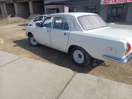 Volga 2410,1989-yil