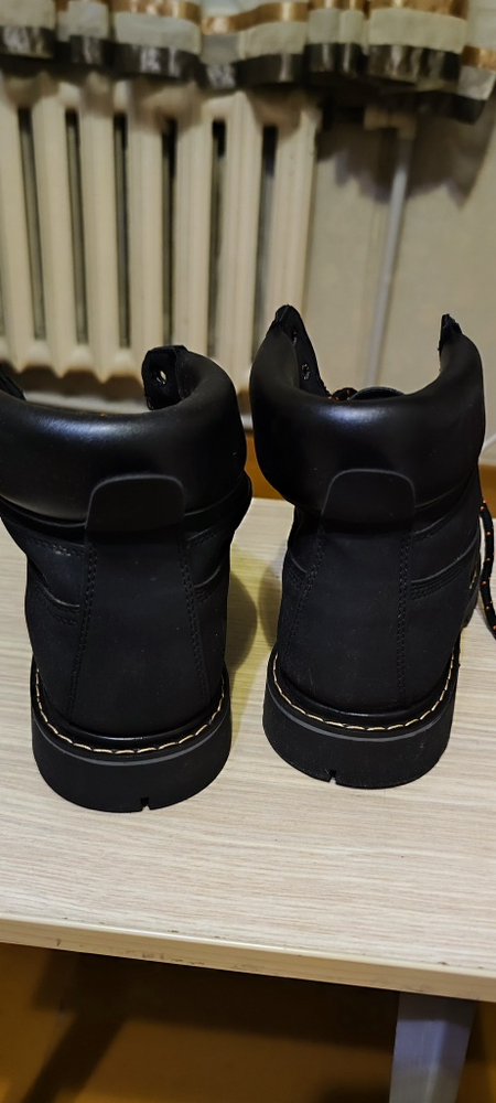 Продам Зимние ботинки