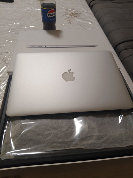 Mac book Air core i5. 14. Holati yangide ideal, 3-4marta iwlangan
