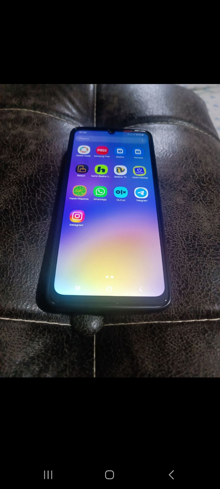 Samsung A05 ideal o\\\'ta tiniq 128GB hotira 2024 05 karobka dakumeni bor