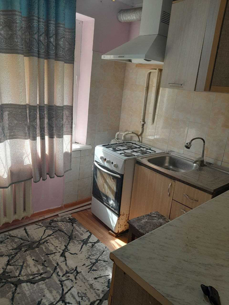 Срочно продается 2 комнатная  квартира на Горгазе за 33500