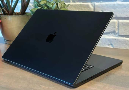 Macbook Pro 2024 M3 pro 14 inch 18\\\\512 gb Black
