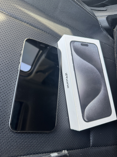 Iphone 15 pro max 256gb lla 90%
