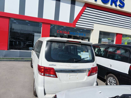 JAC M4, Eng arzon narxda, Rasmiy diller