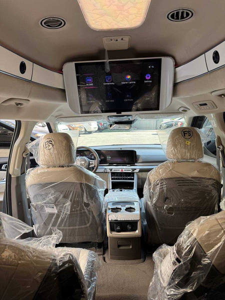 В продаже ! Автомобиль Kia Carnival Hi-Limousine