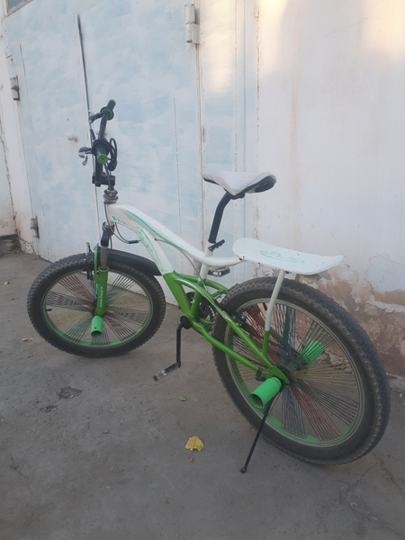 Velo satiladi zor