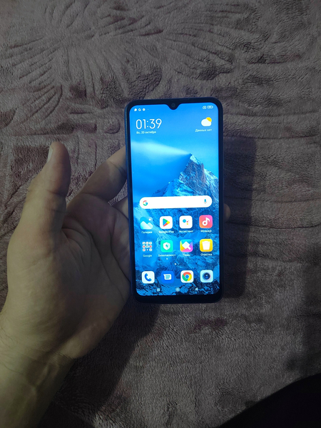 Samsung Galaxy A15 6/128Gb Blue 2024 igravoy Karobka Sastayani Otlicni