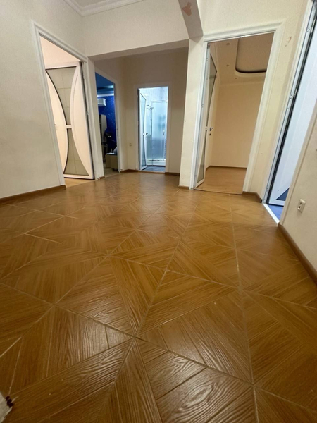 Продается квартира метро Айбек