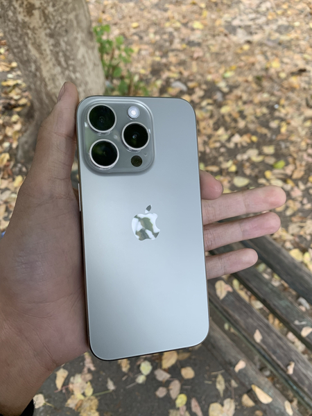 iPhone 15 Pro Natural