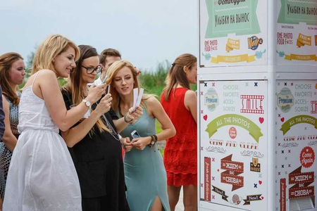 Фотобудка – стильные снимки для вашего мероприятия!