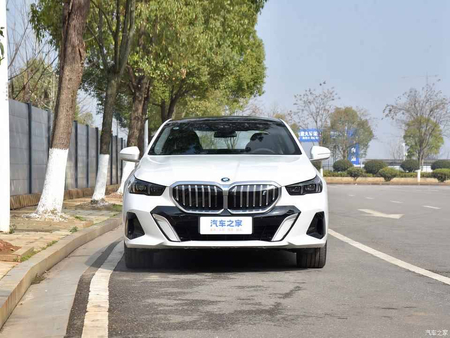 Gonzo Motors - BMW I5 Long