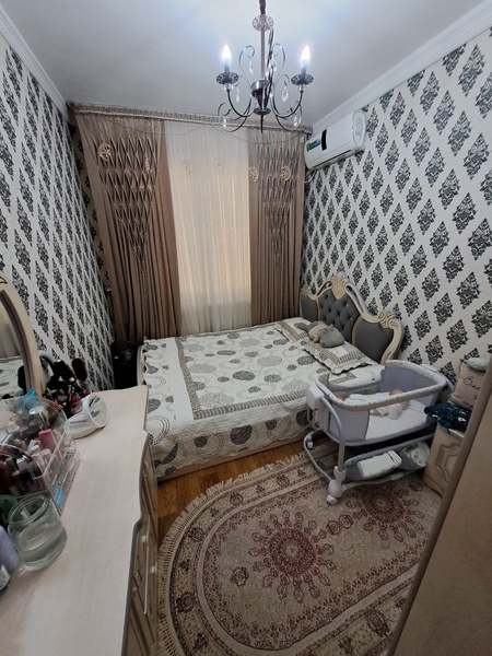 Продаю квартиру на Алмазарском районе