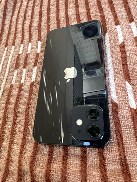 Iphone 12 sotiladi