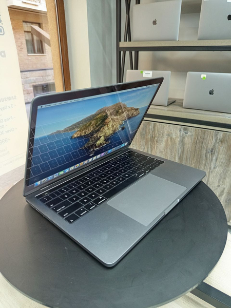продается MacBook Pro