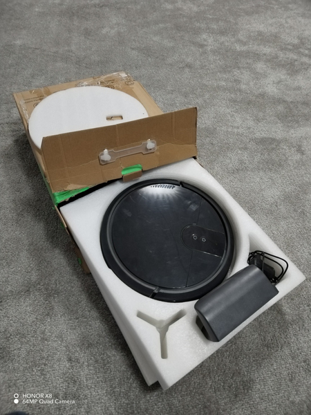 Робот пылесос / Robot Vacuum Cleaner
