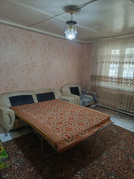 Аренда 250 уе. 1 ком кв. Спутник 5. С обстановкой для семейной пары.