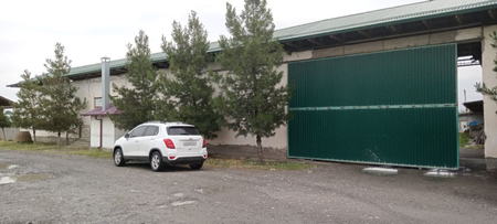 Farxod pasyolkasida joylashga sement sklat va shlakablok seh sotiladi