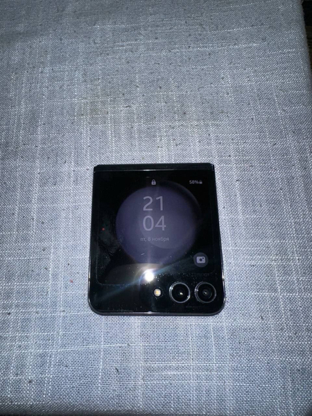 Samsung Galaxy Zet Flip 5 256/8