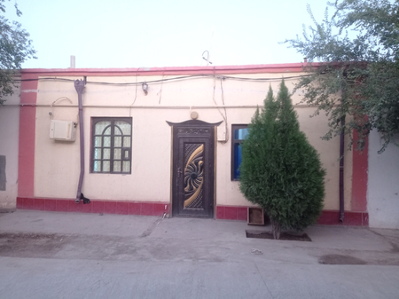 Xiva shahri deshon qalada joy sotiladi