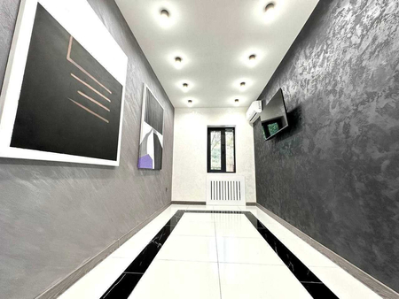 Срочно сдается в аренду нежилое помещение 120м²