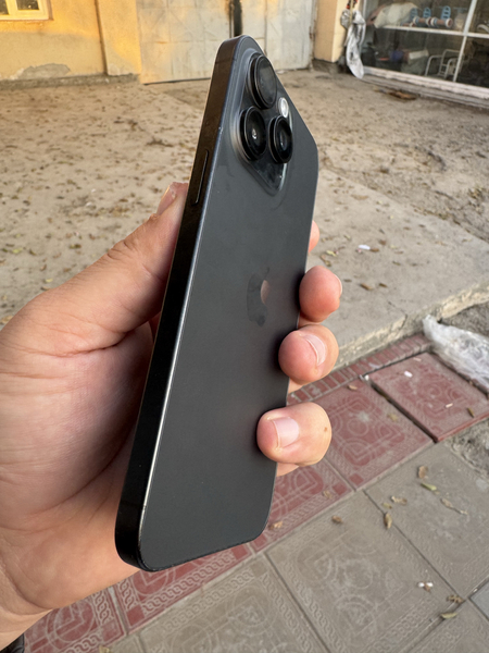 Phone 15 pro max sotiladi 256gb