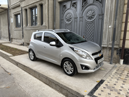 Spark 4-poz 22/24yil 2770km xolati yengi moshina