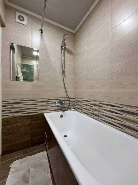 Срочно продаётся квартира в центре 3х Комнатная 167682