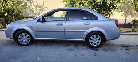 Lasetti ( Lacetti) 1.8     urilmagan. Rangi kulrang (stalnoy) Bo'yoq (