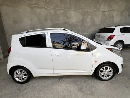 Spark 2012 yil 4 pakaleni propan gaz