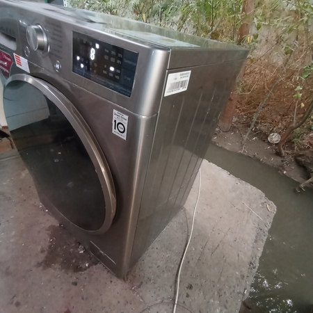 8 kg LG invertr paravoy