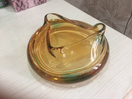 Пепельницы из чешского стекла