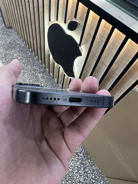 Iphone 15 pro 128 gb