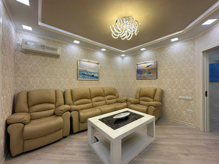 Квартира в аренду в центре Ц7 ЦУМ 2ком.2этаж.4этажка