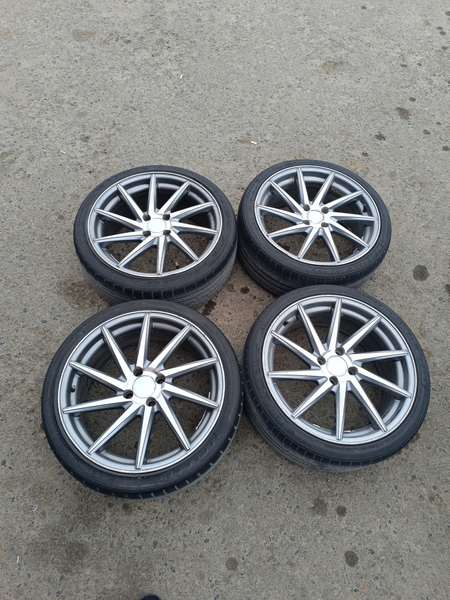 Vossen r 17 sotiladi
