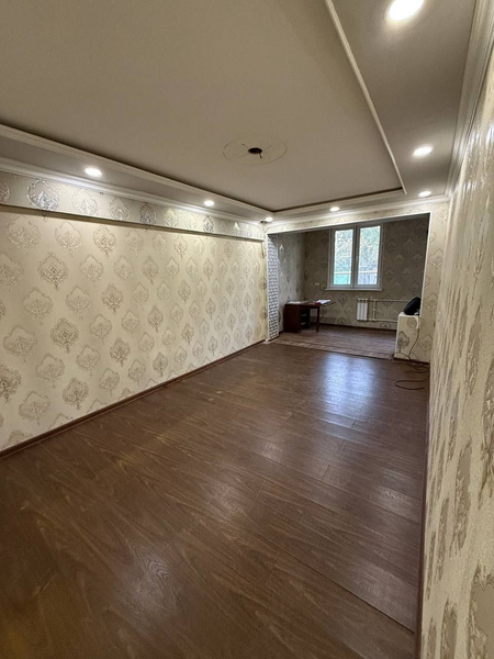 Продаётся 70м² Ц-1 3/1/4 ор-р Лакосте