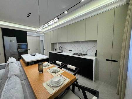 112m² 7-qavat sotiladi