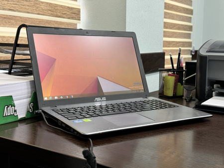 Notebook ASUS Core i5. Характеристика в фото есть.