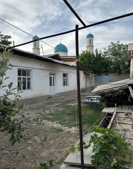 Uch qaxramon Guluston masjid