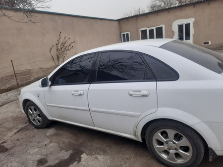 Qora yona lacetti gentra uchun