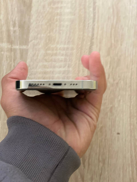 iPhone 13 pro   ideal.