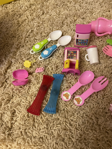 Игрушки из киндера и другие коллекции