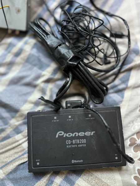 Pioneer Bluetooth  CD-BTB200.