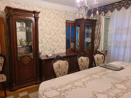Мебель 2 горки/стенки, 1 комод для посуды. Для зала, гостевой комнаты